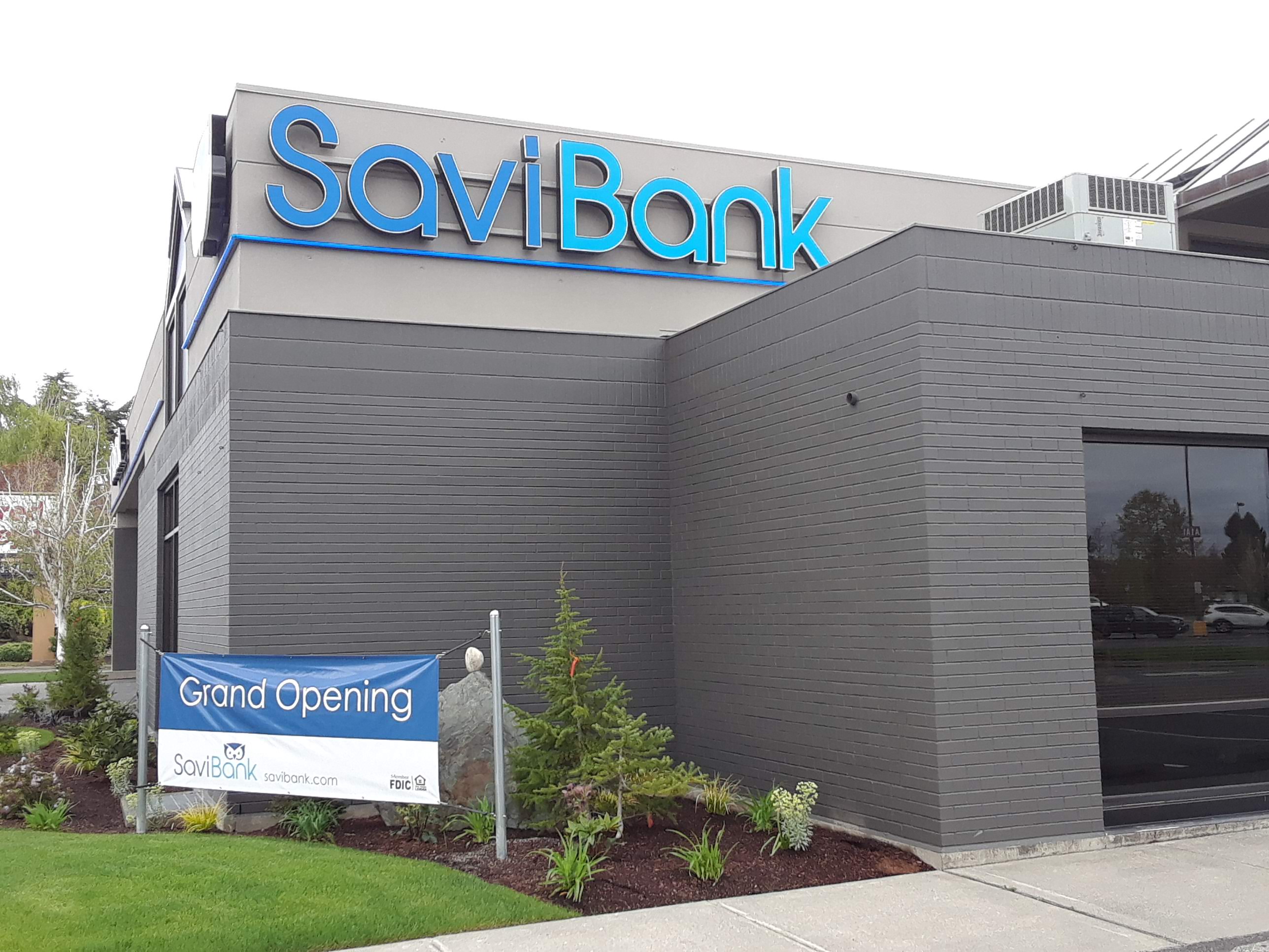 Fly Like An Owl: Five Questions for SaviBank - Meyer Sign