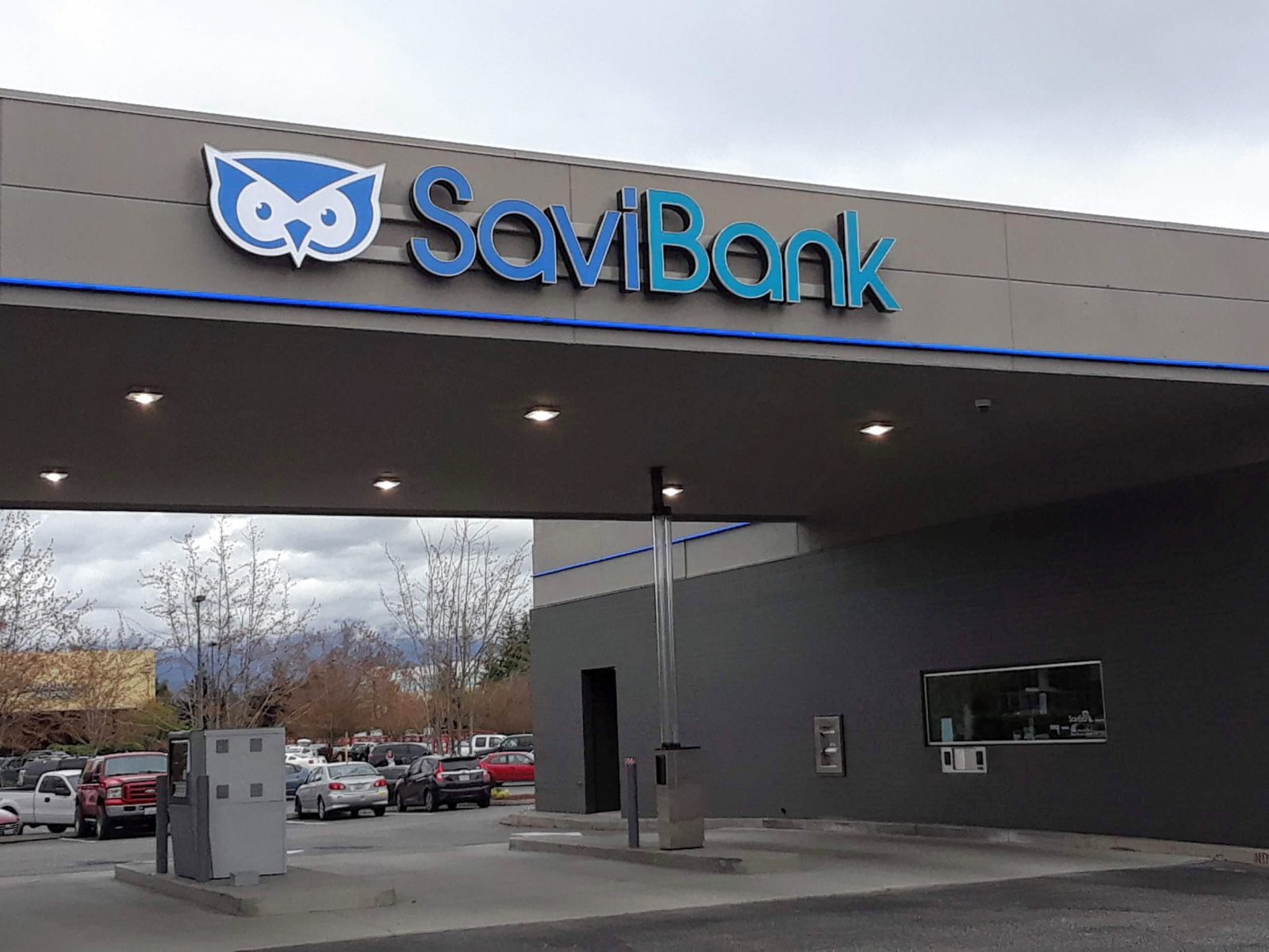 Fly Like An Owl: Five Questions for SaviBank - Meyer Sign